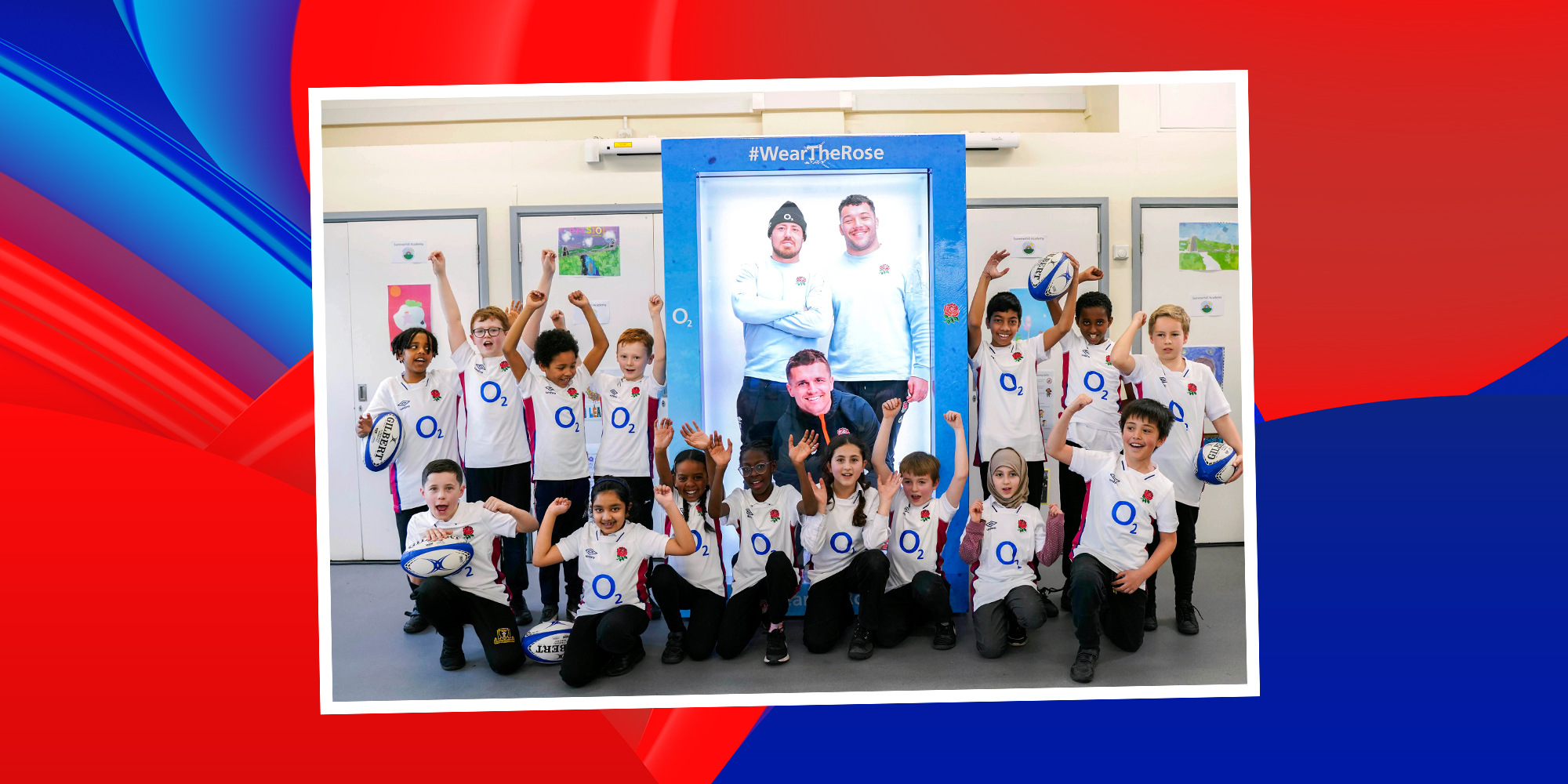 England Rugby stars appear as 5G-powered holograms to surprise ...