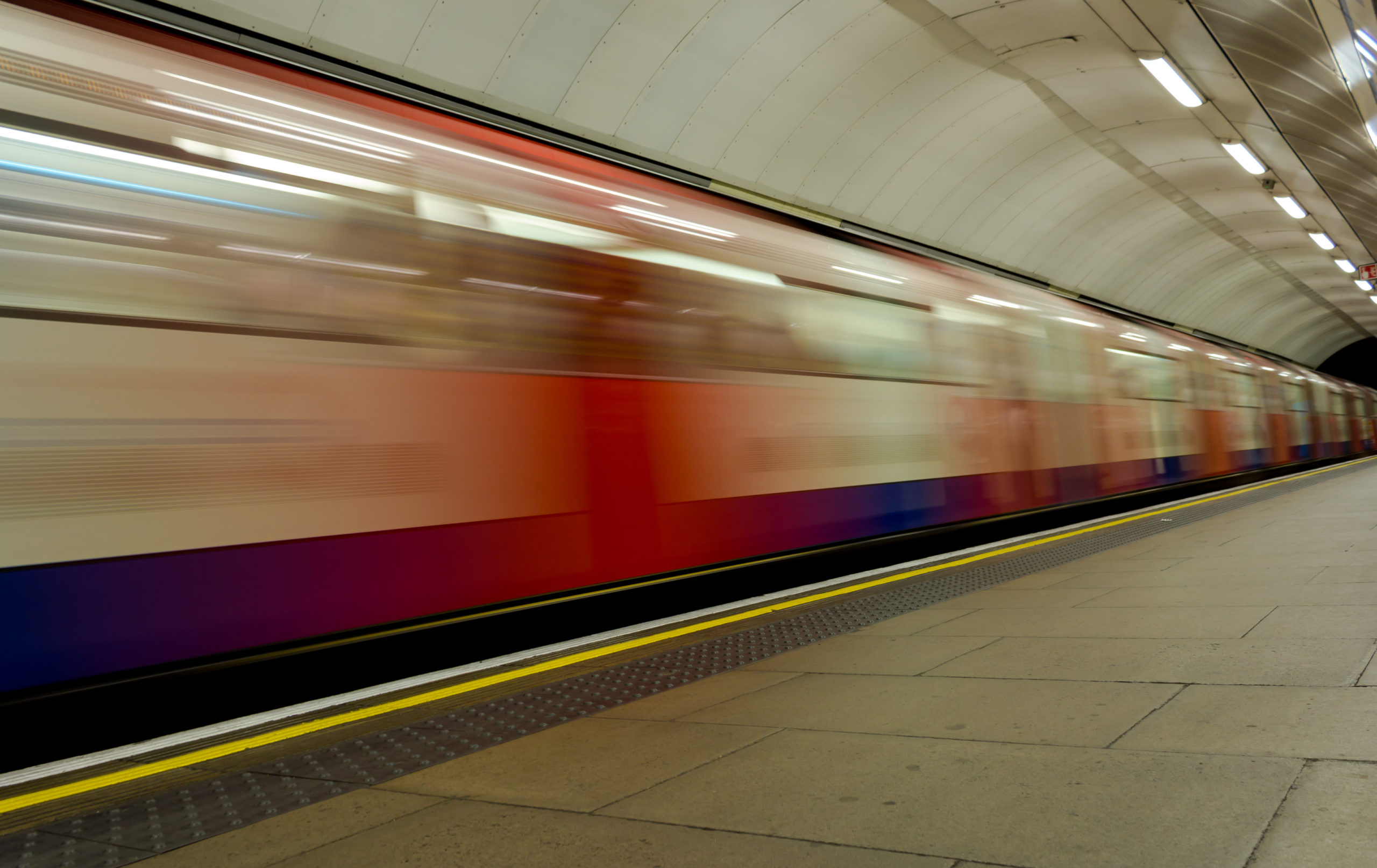 Stay Connected on the London Underground with Virgin Media O2 - Virgin ...